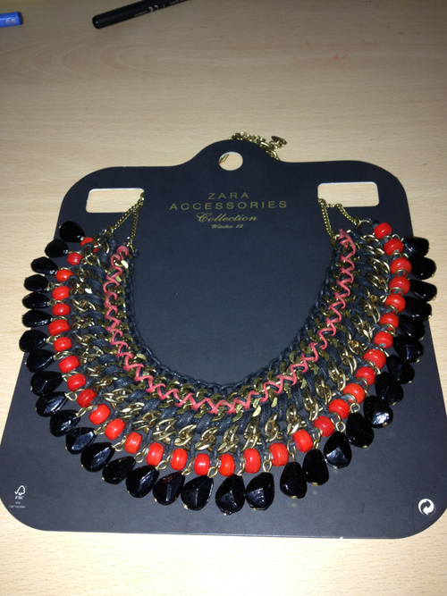 Lives with fashion.: Collar de Zara