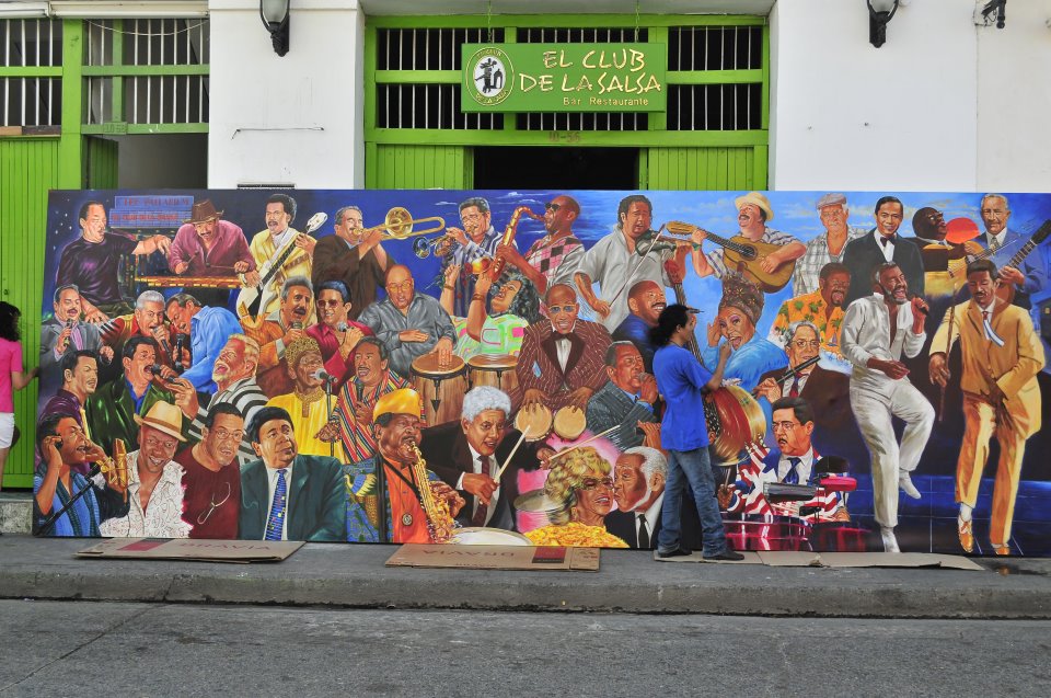Pintor Santos: Mural Salsa y dibujos