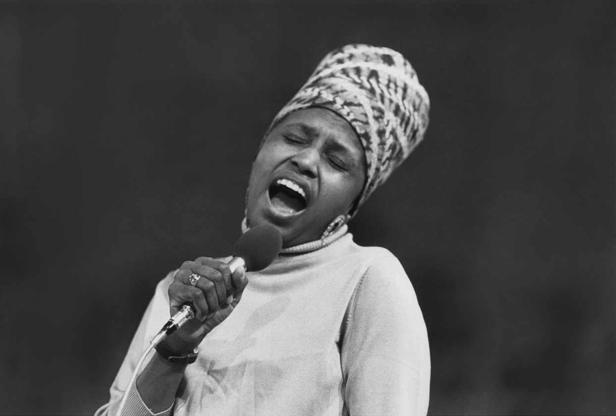 Miriam Makeba: cantante y activista | L´andariega musical