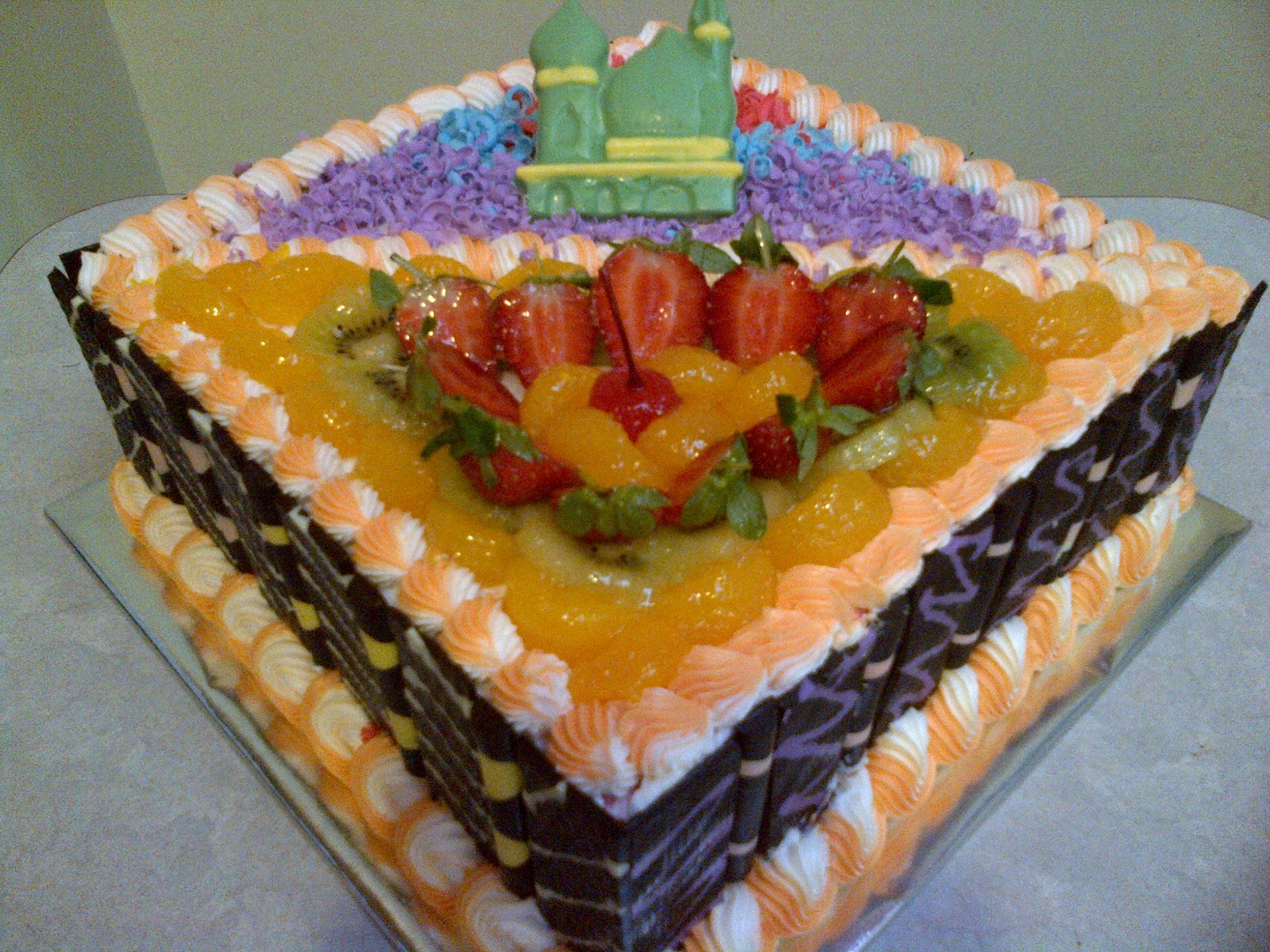 sarikaya cakes: KUE ULANG TAHUN BLACK FOREST UKURAN 25 X 25 CM