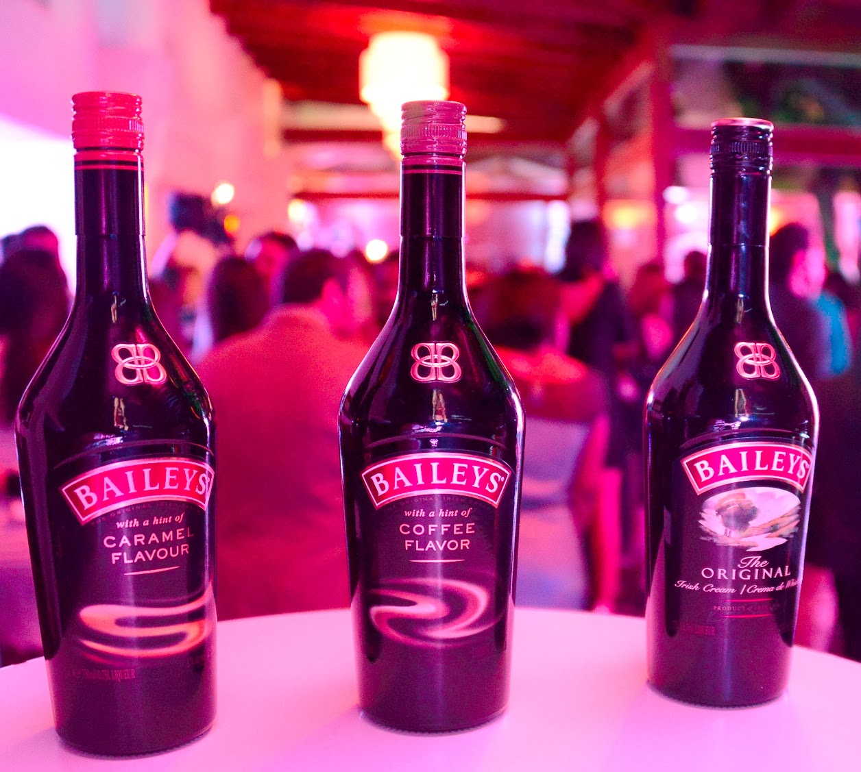 Baileys® presenta su nueva imagen. - Actividades Artisticas