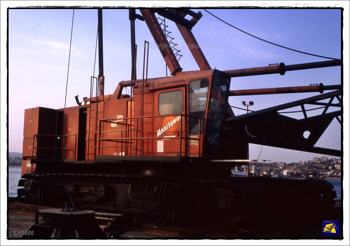 Bagger Galerie Construction Machines: Manitowoc 4600 S4 Raupenkran mit ...
