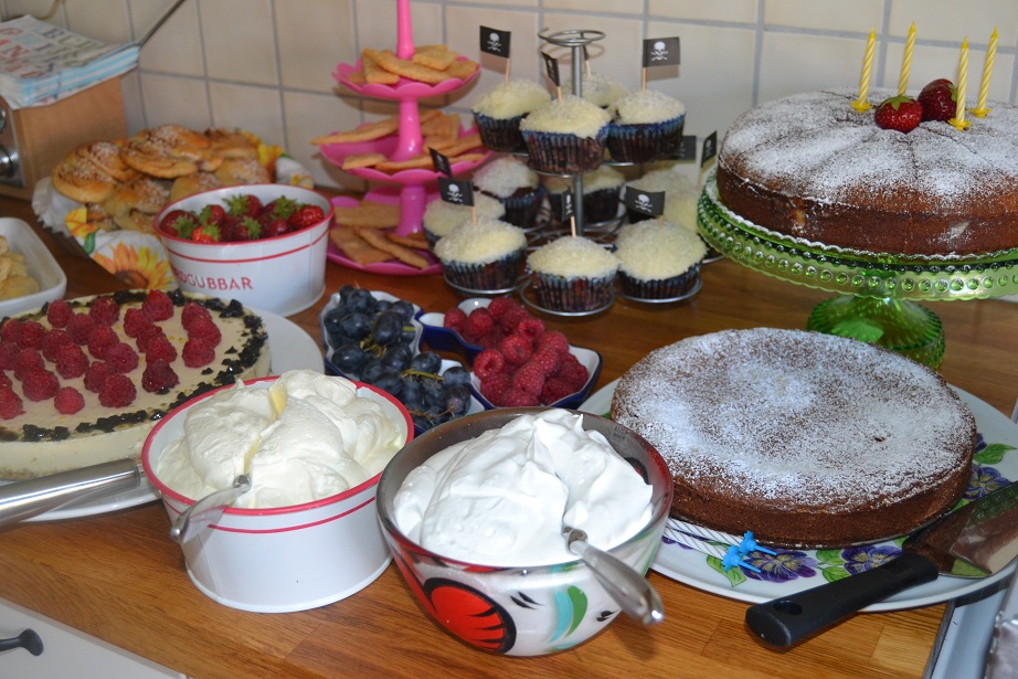 Frostrosor: Paj med citronpannacotta, hallon och turkisk peppar