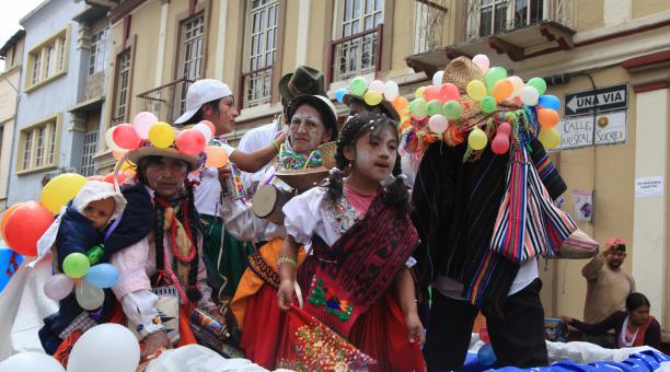 Mejor Destino: Ecuador cultura y tradición. : La fiesta de comadres y ...