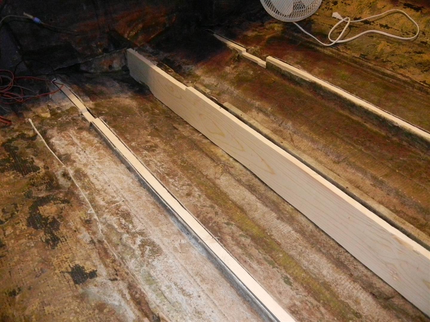 1976 Bicentennial Edition Glastron GT-150: February 2, 2012 - New Stringers