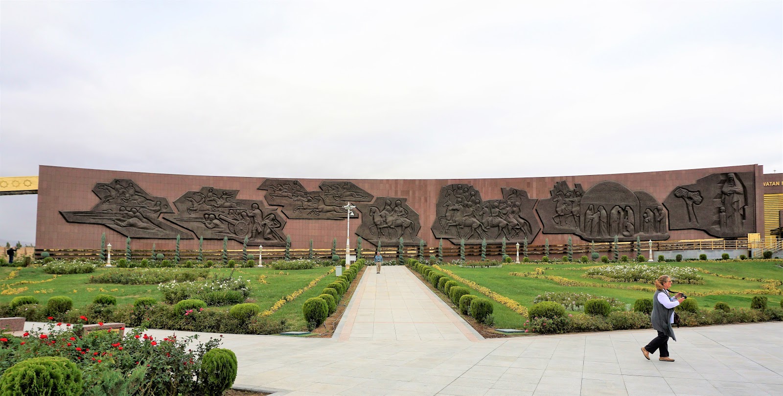 Souvenir Chronicles: ASHGABAT, TURKMENISTAN: THE HALK HAKYDASY MEMORIAL ...