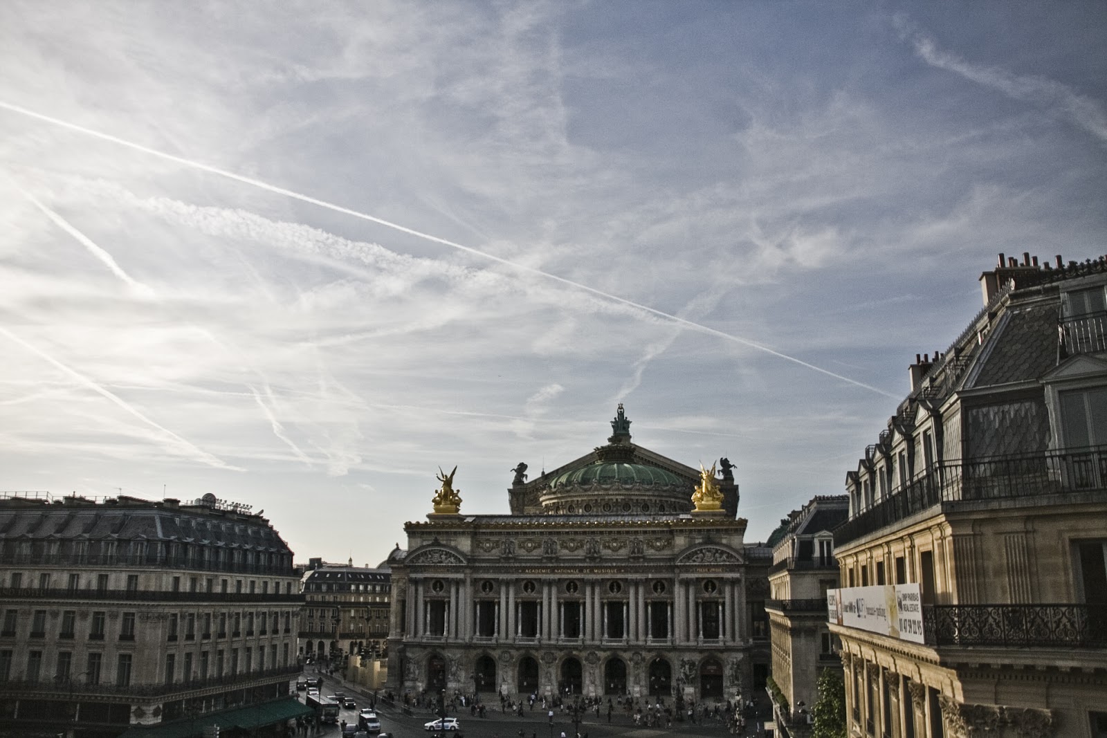 Offshore Winds: Opera District in Paris