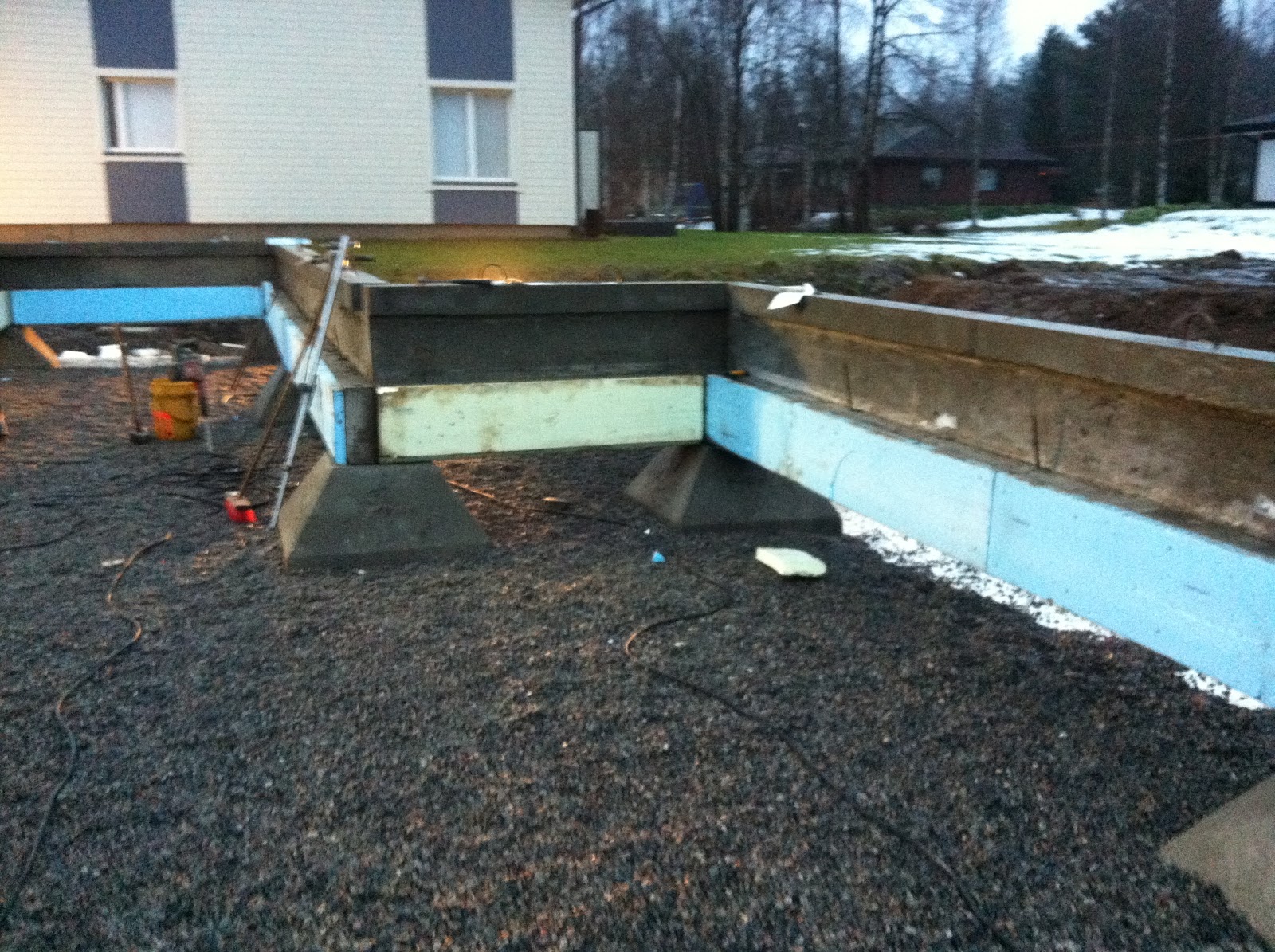 Projekti Harmaja Rovaniemi: paalutus, sokkeli, ontelolaatat ja ...