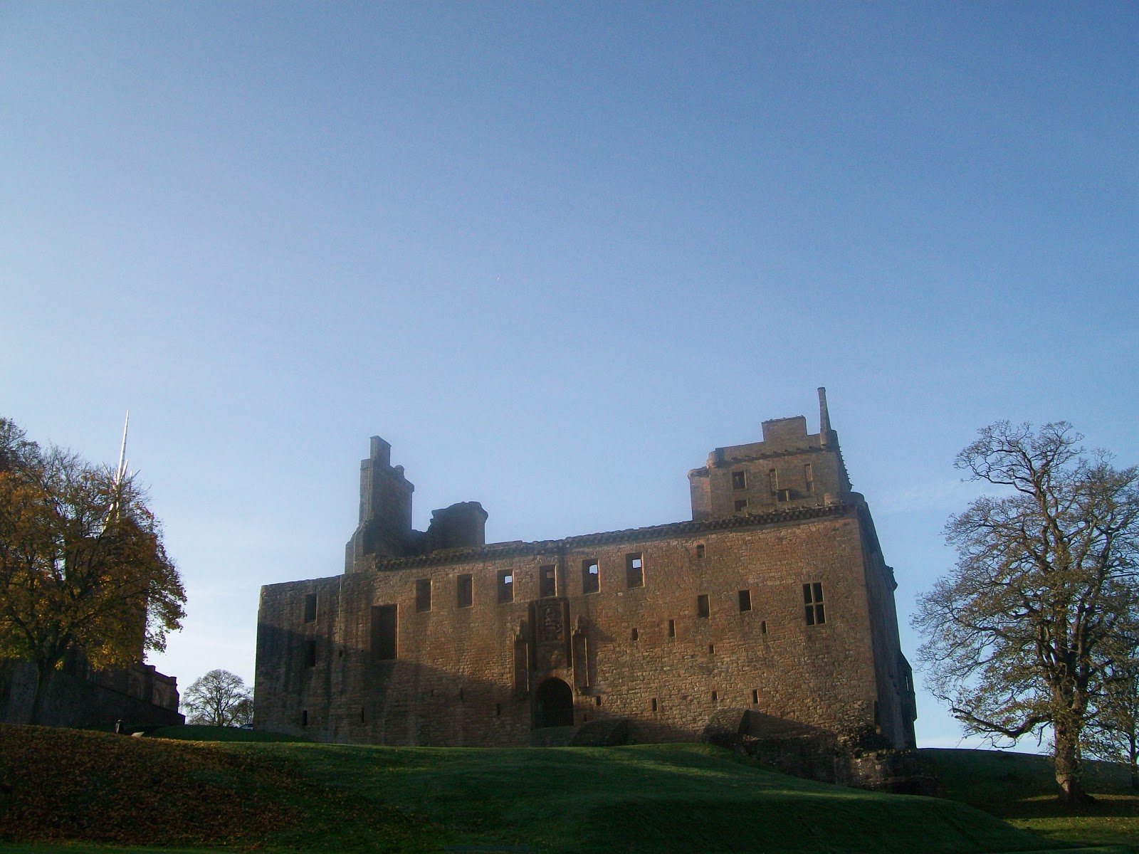 Ashley, adventuring...: Archaeology Field Trip to Linlithgow Palace and ...