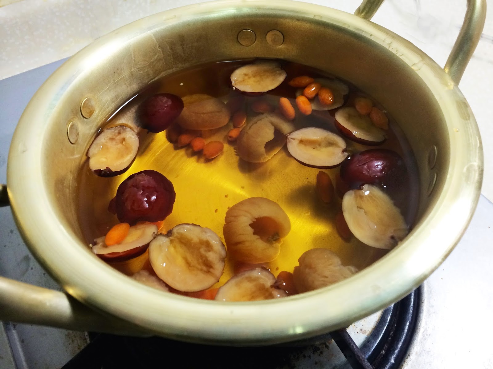 .suet suyi.: Red Dates Tea the Chinese Beauty Tea