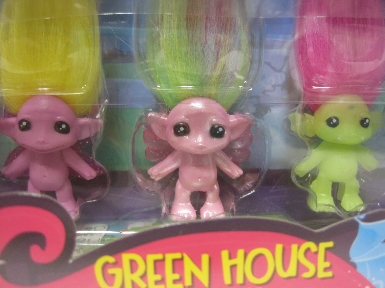 Never Grow Up: A Mom's Guide to Dolls and More: Zelfs Green House ...