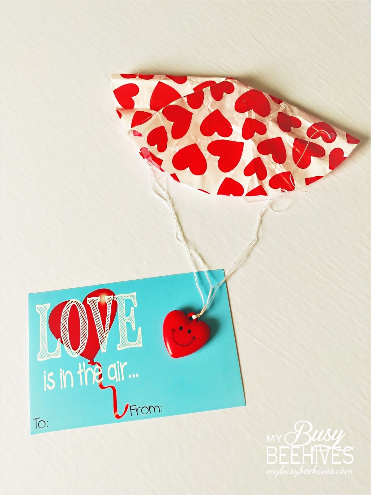 My Busy Beehives...: Love is in the Air! (free printable Valentines)