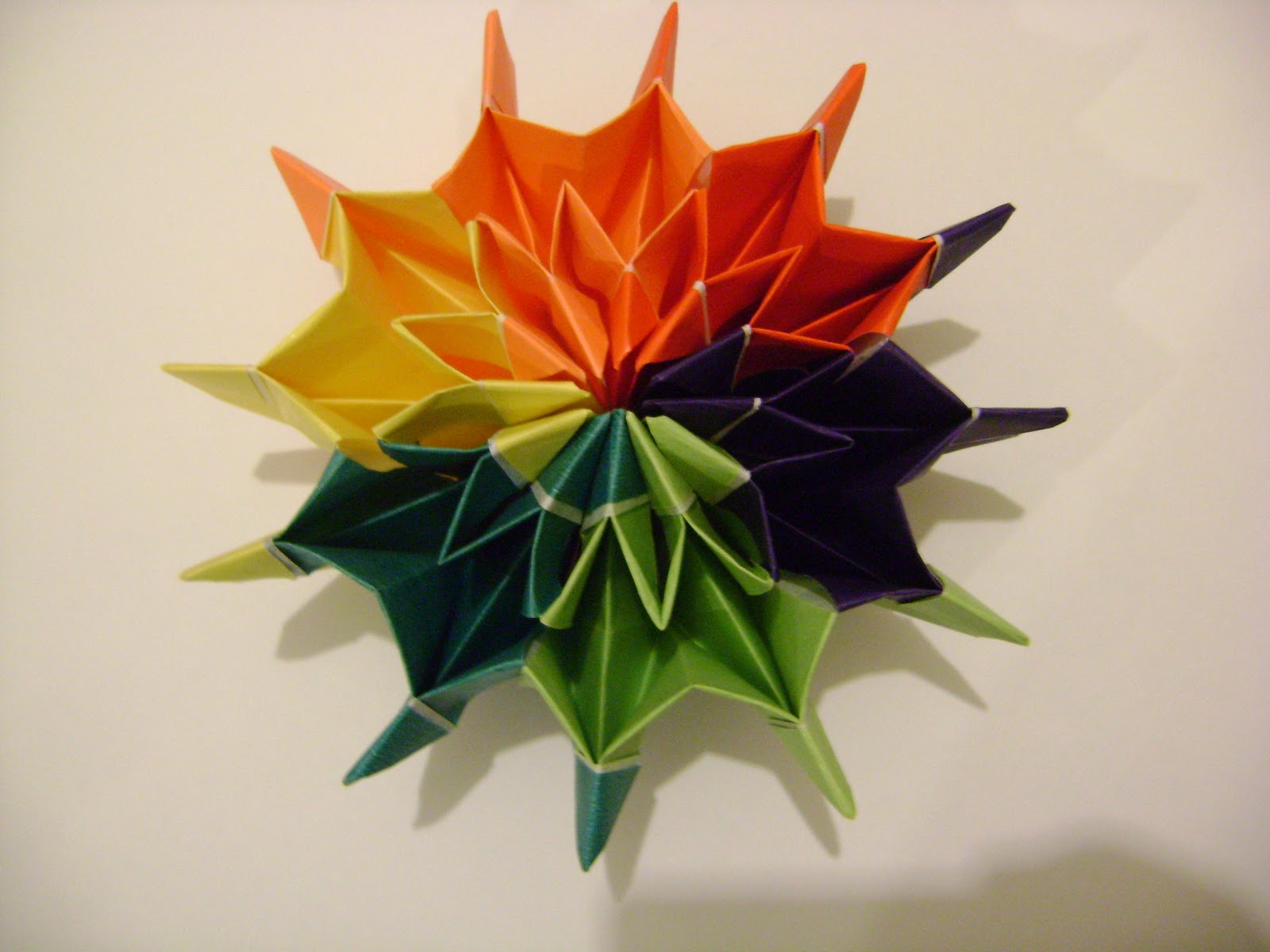 OrigamiAna: Un genio del Origami...
