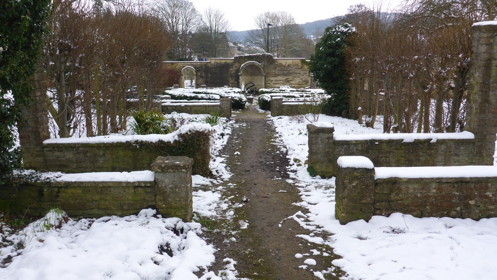 Batheaston Riverside and Garden: Secret Garden