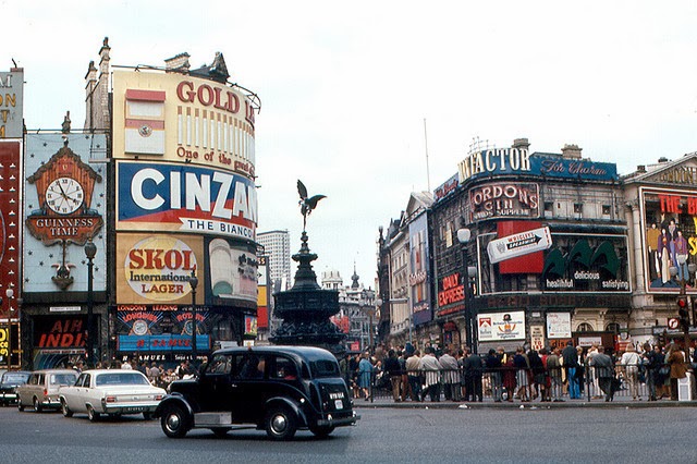 Street Scenes of London in 1968 ~ Vintage Everyday