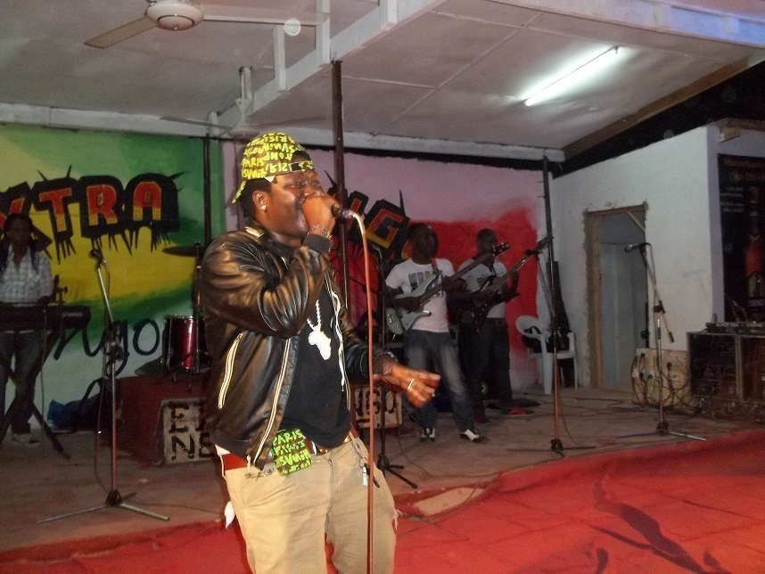 JANE JOHN: EXTRA BONGO NEXT LEVEL YAWAAGA WAPENZI NA WASHABIKI WAKE KWA ...