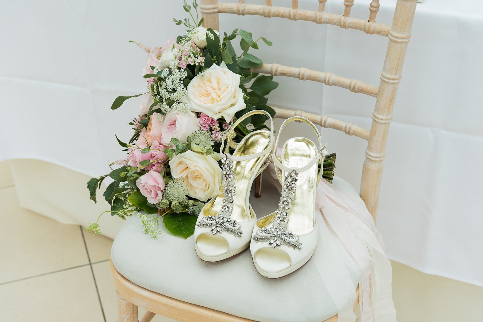 EXCLUSIVE | Modern English Rose - Bridal Editor