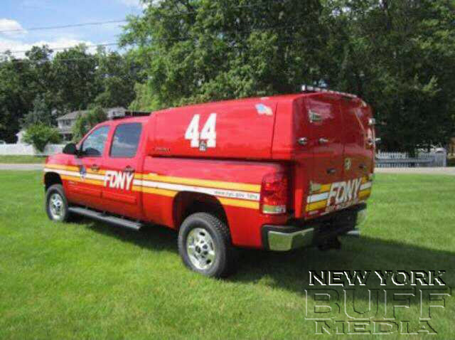 New York Buff Media: FDNY Chiefs Get New Rigs