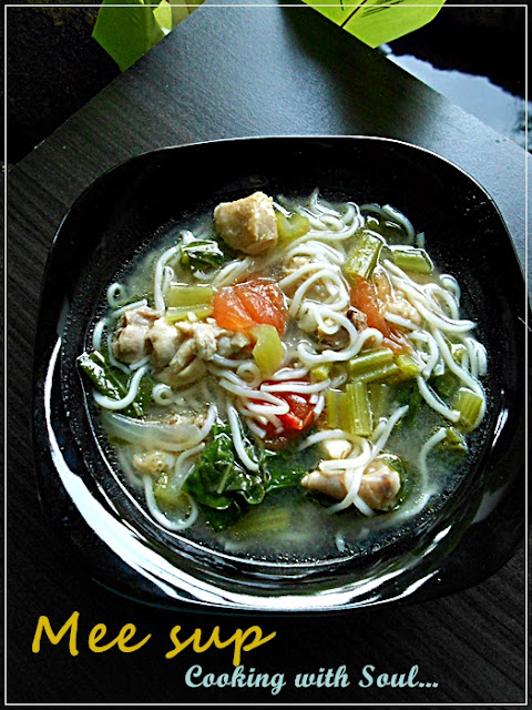 ..Cooking with soul.....: MEE SUP