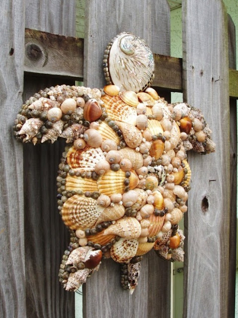 20 DIY Shell Decor Ideas To Make This Summer | Do it yourself ideas and ...