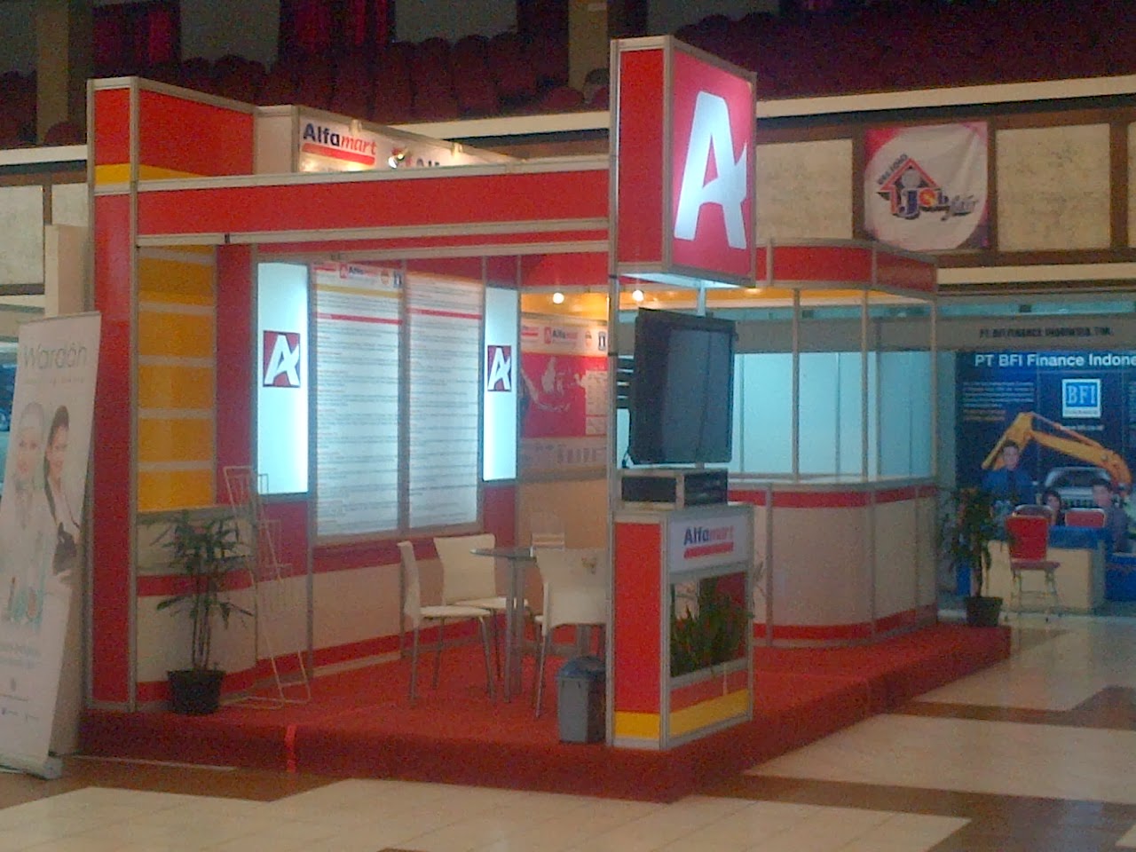 Booth improved R8 || Partisi pameran ~ Jual Sewa Partisi Pameran
