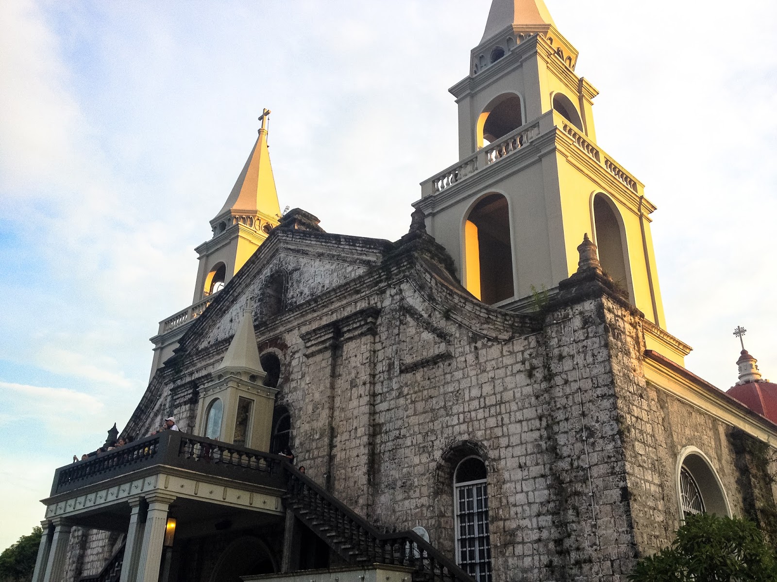 KATEDRAL SANG JARO and BELFRY (Jaro Cathedral) - Laag ni LoyLoy