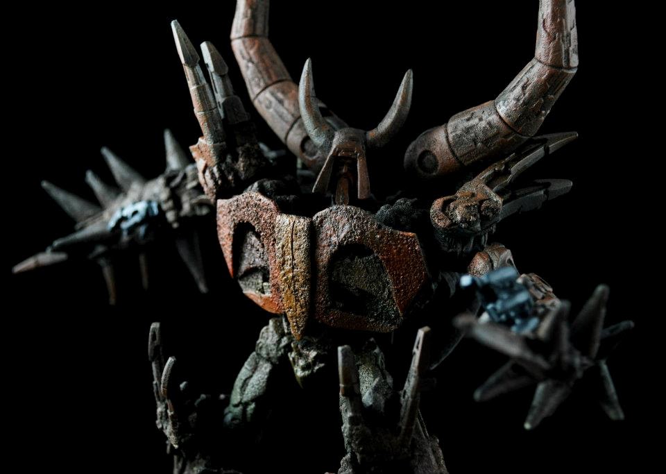 Transformers Custom World: Xavier Cal's Custom: Transformers Prime Unicron