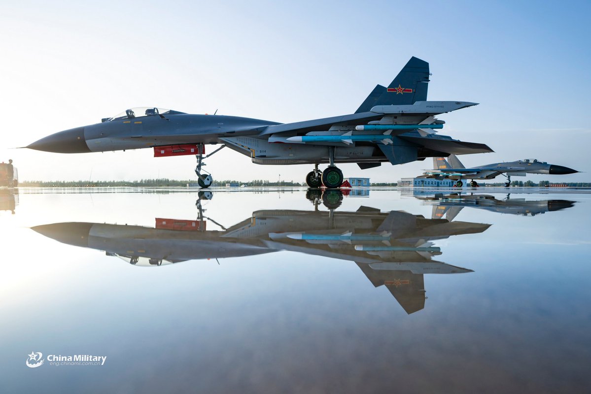 Asian Defence News: Shots of PLAAF 1st Brigade J-11B