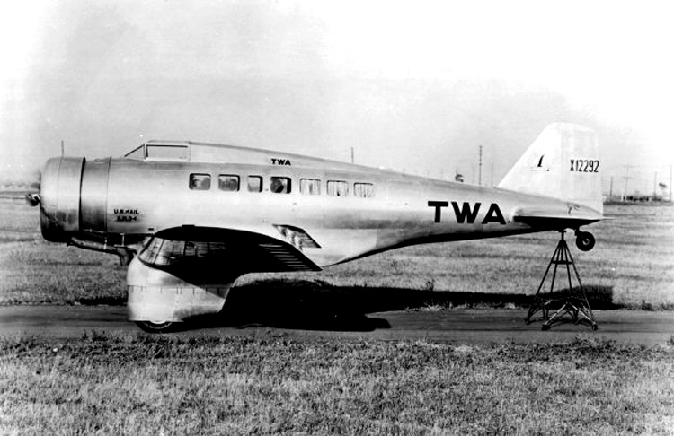 nhungdoicanh: Northrop Delta