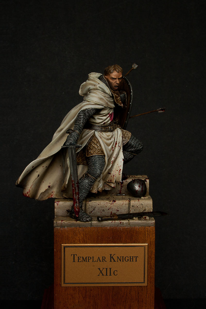 Templar Knight XIIc. 90mm | planetFigure | Miniatures