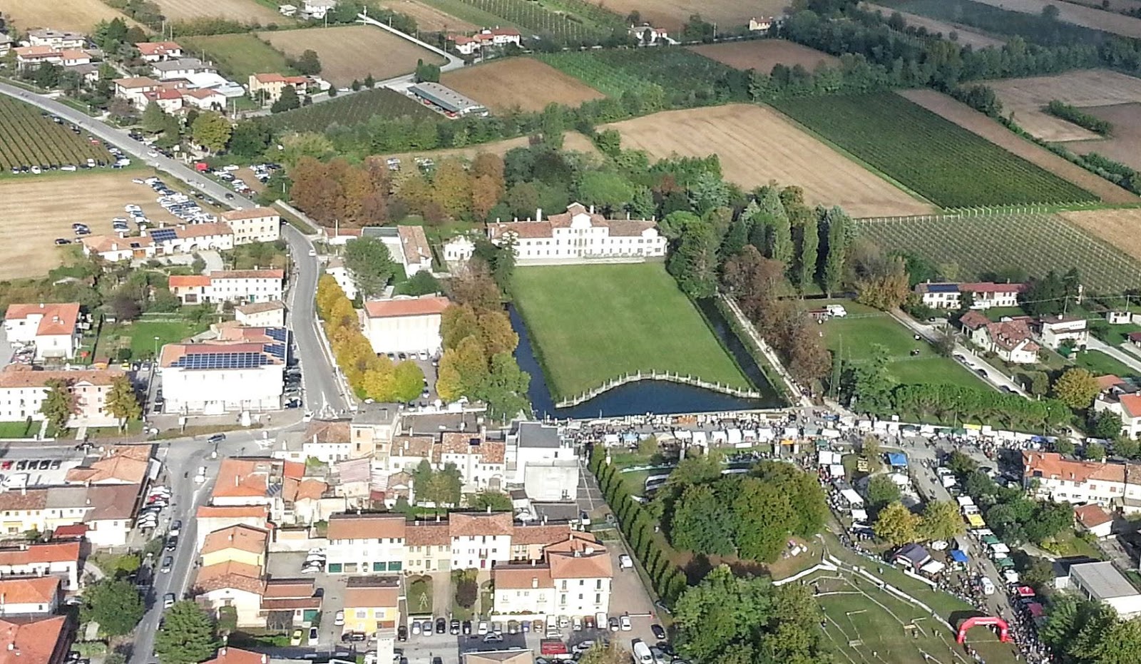 CODOGNE' PAESE DELLA MELA COTOGNA: LA MUTERA DI VILLA TODERINI