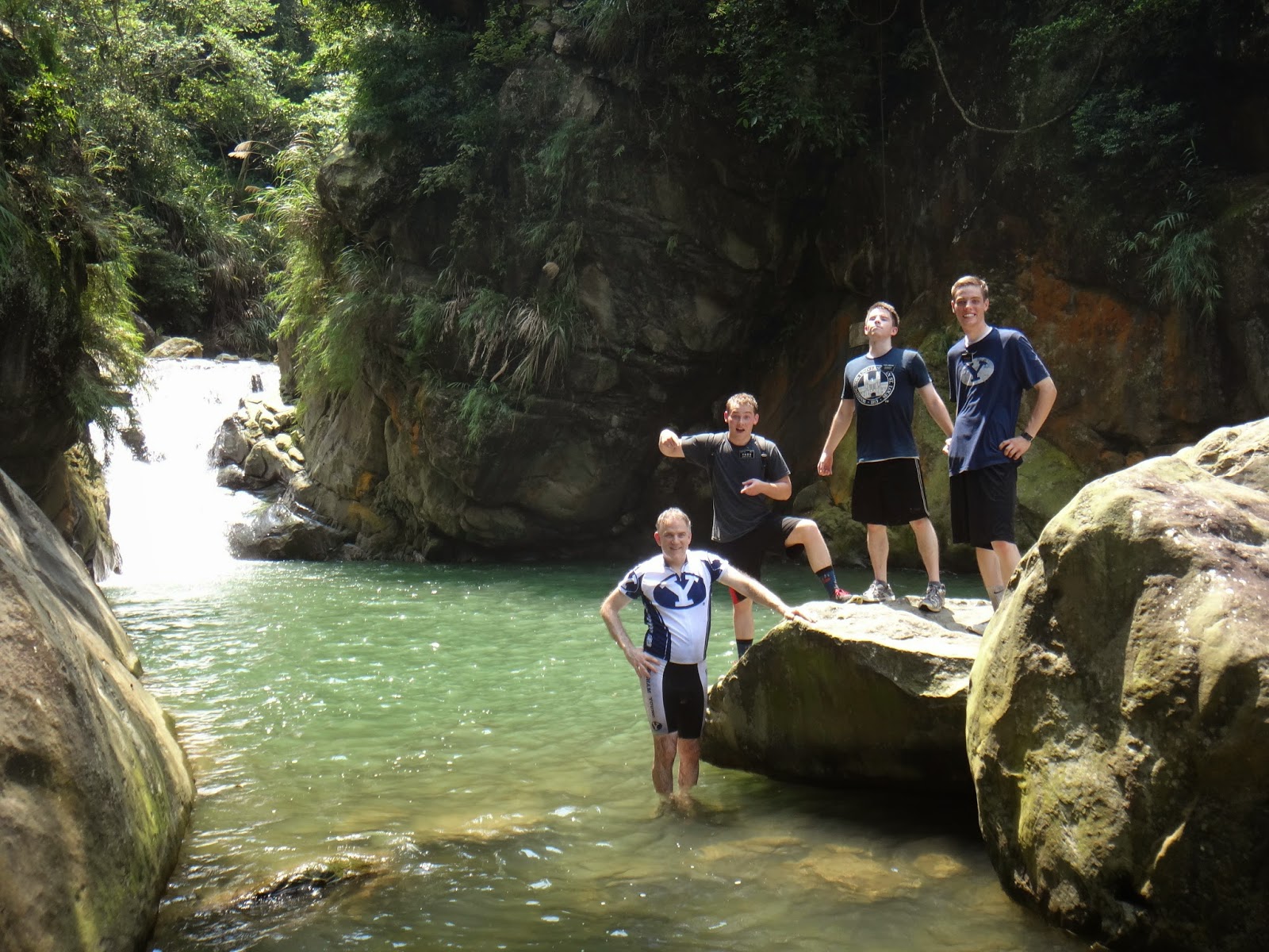 Taiwan Taichung Mission, 2013-16: 8-2-14 Bat Caves and Waterfalls!