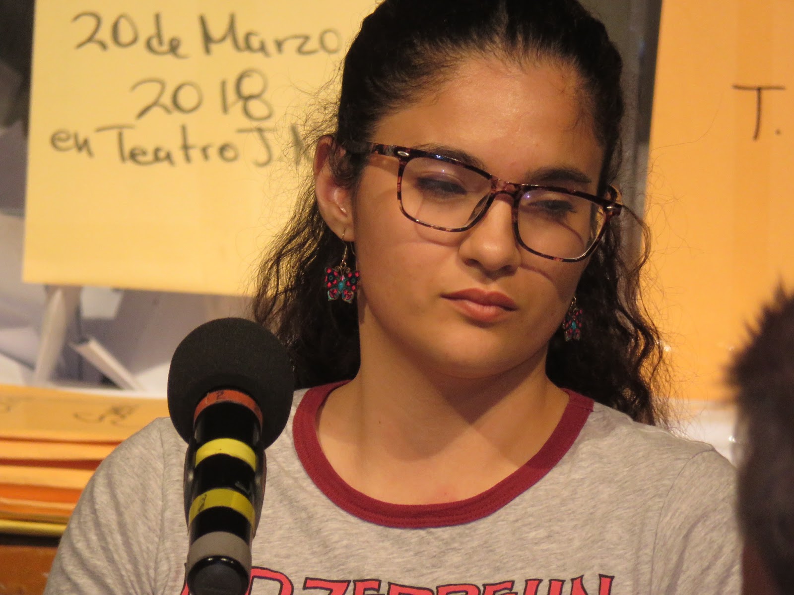 somos el espectador: ALONDRA HIDALGO ANDA AL RELOJ