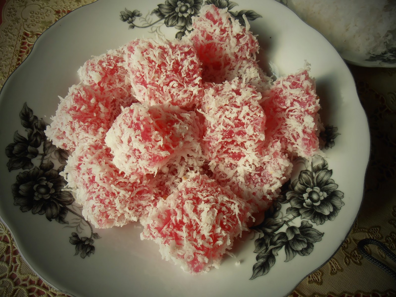 DIARI DIELA: Kuih Sagu Merah