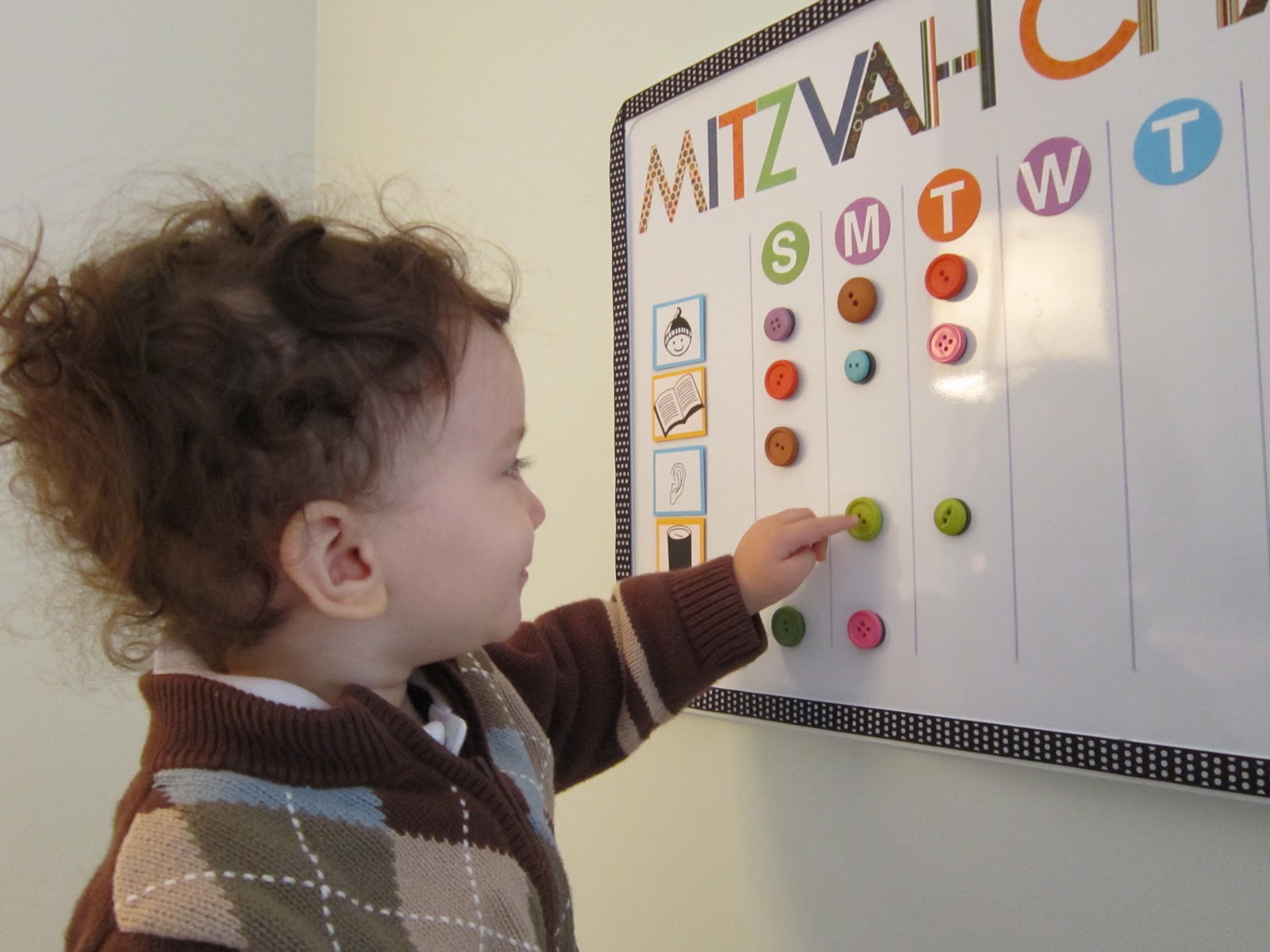 LadyMama: DIY Mitzvah Chart with Guest Blogger Rita from DesignMegilla.com!