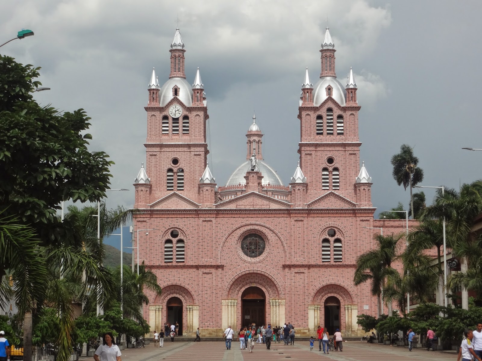 Poesías, oraciones, cuentos...: HISTORIA DEL SEÑOR DE LOS MILAGROS DE ...