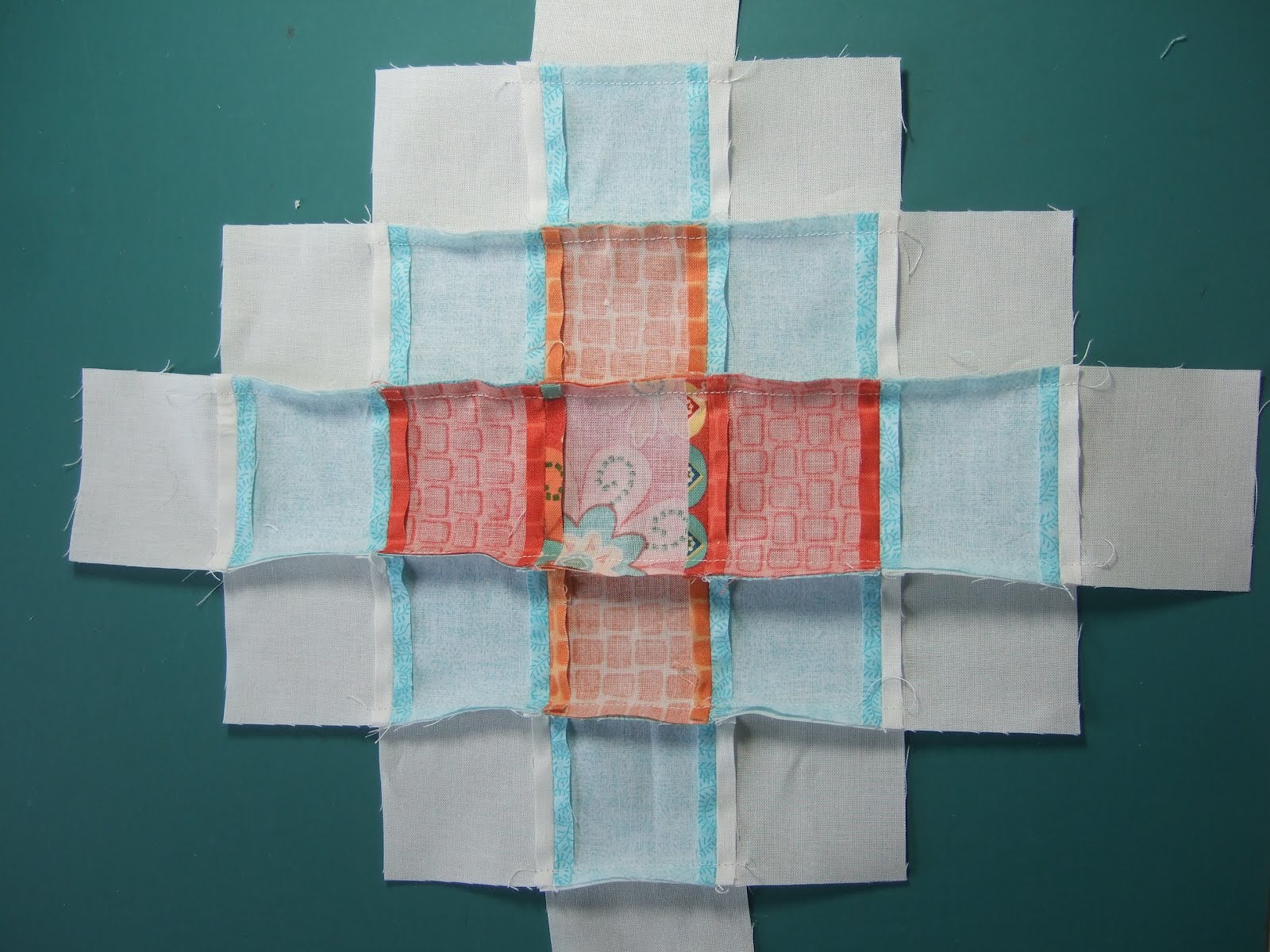 Mama Spark's World: The Granny Square and Tutorial