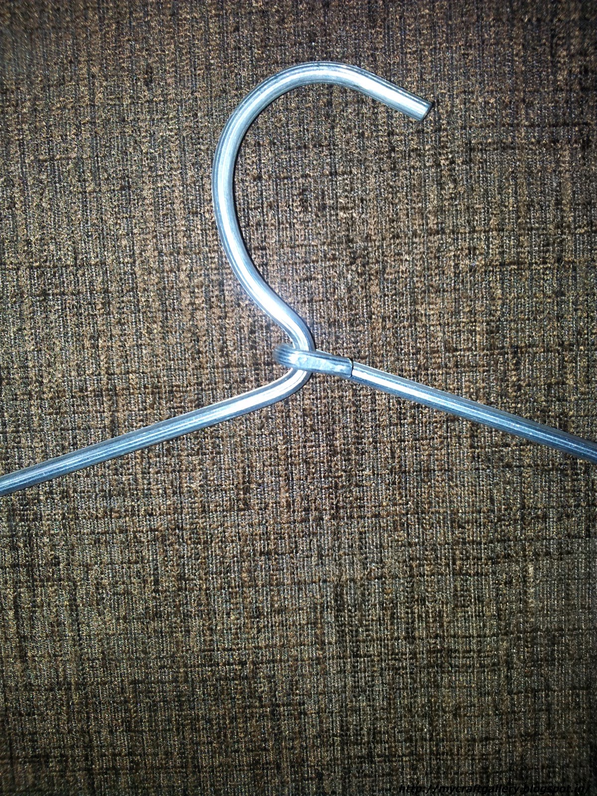 MY CRAFT GALLERY: DIY - BANGLE HANGER