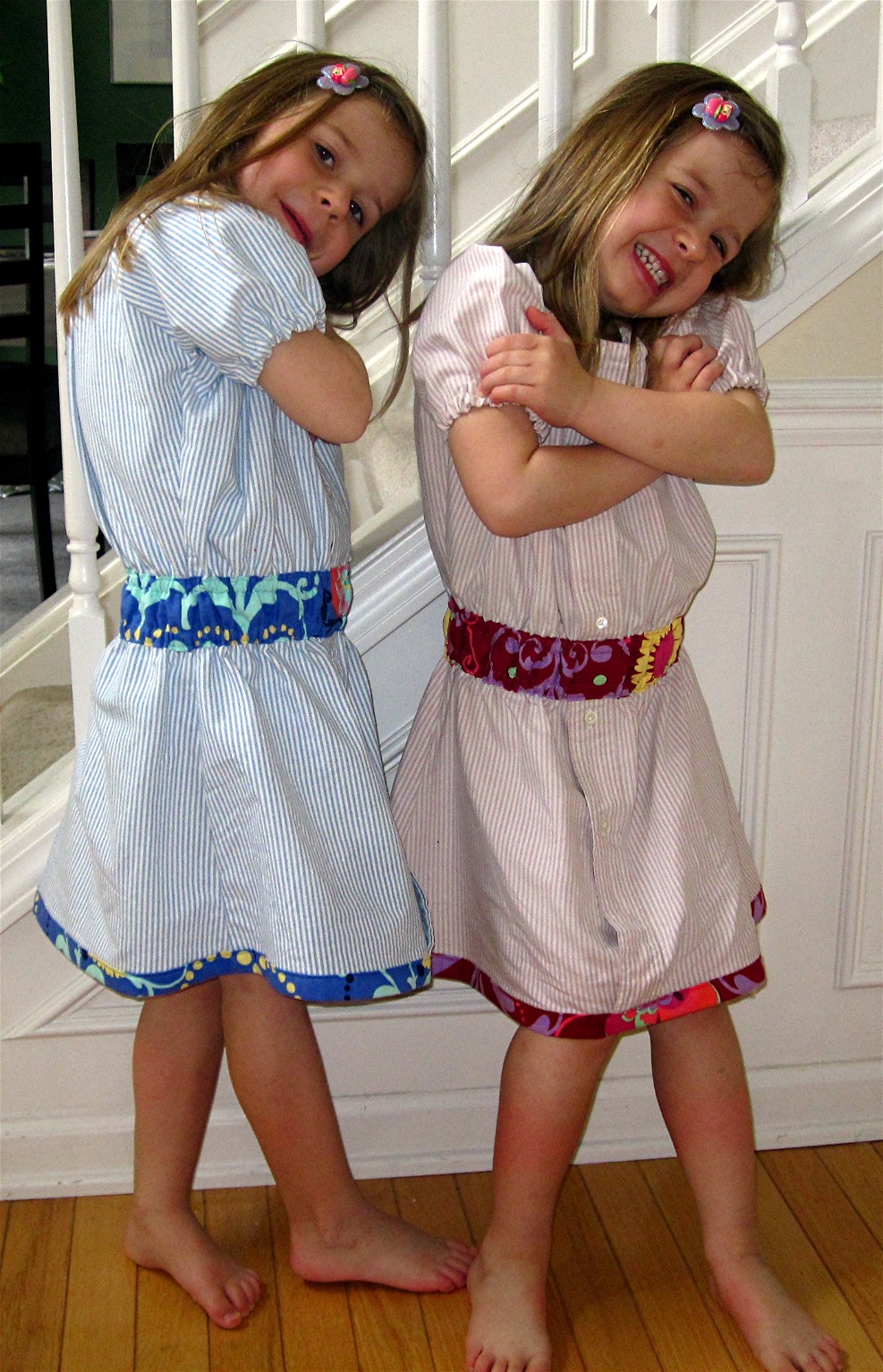 Kindershop Online: Non-matching matching dresses