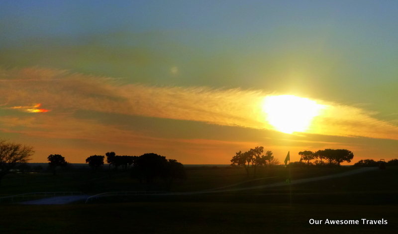 Our Awesome Travels: A very nice day, hanging out enjoying the warm sun ...