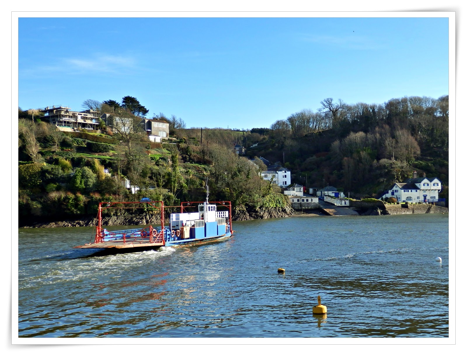 Mike's Cornwall: The Bodinnick Ferry: Fowey to Bodinnick and Return