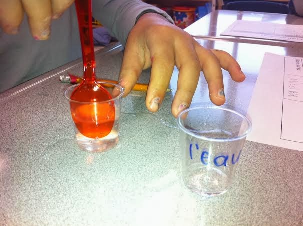 Mixing solids and liquids - Primary French Immersion Resources