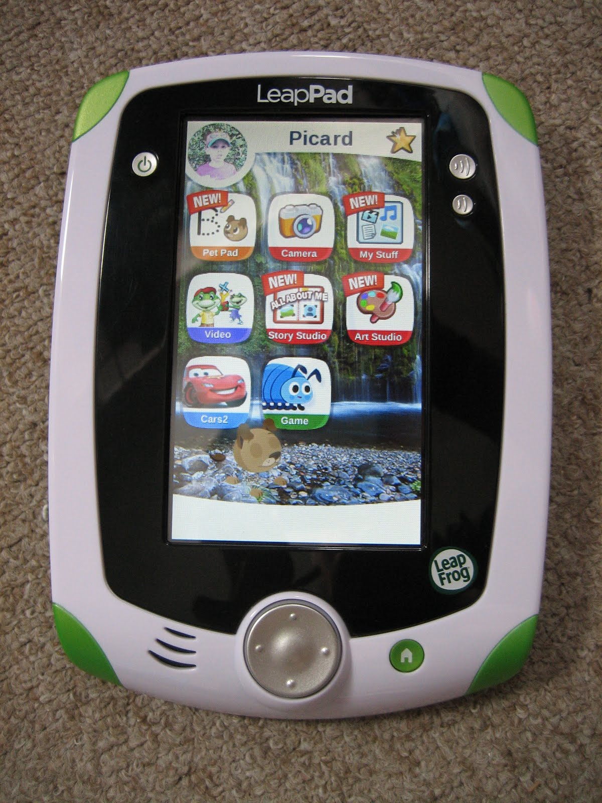 When Toys Rule The World: Toyologist Review: Leapfrog LeapPad Explorer