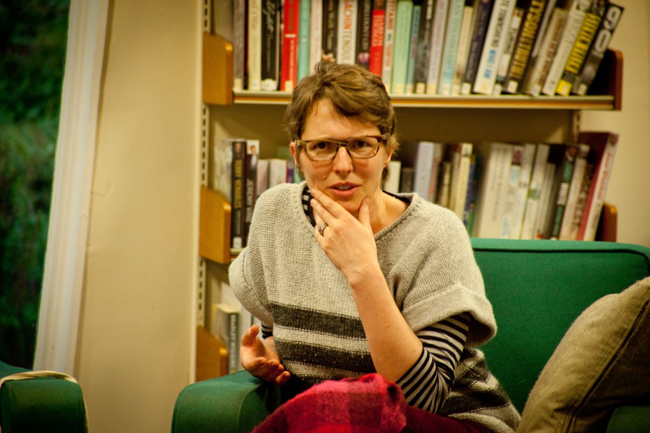 Neil's Writing World: A Tribute part 2 - Helen Cadbury - Crime Panel