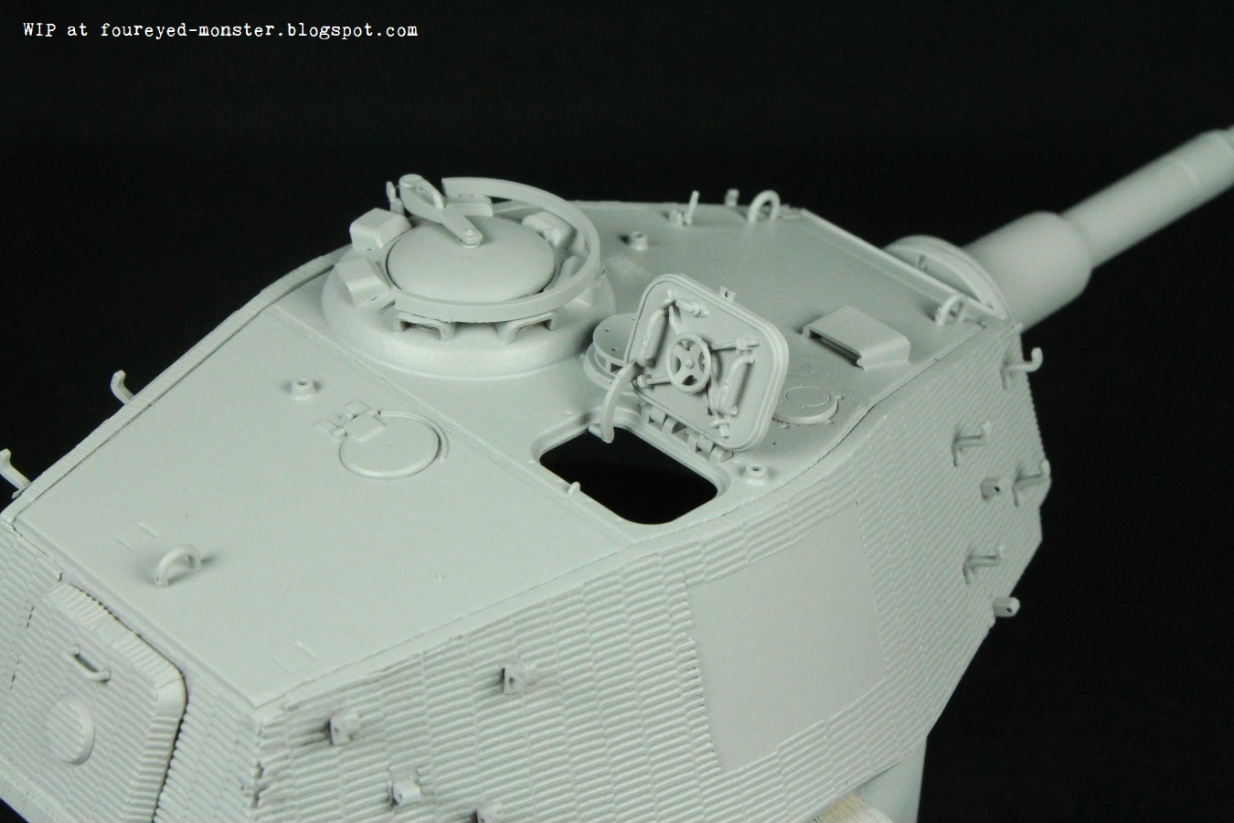 Art and Musings of a Miniature Hobbyist: MENG Model Sd.Kfz.182 King ...