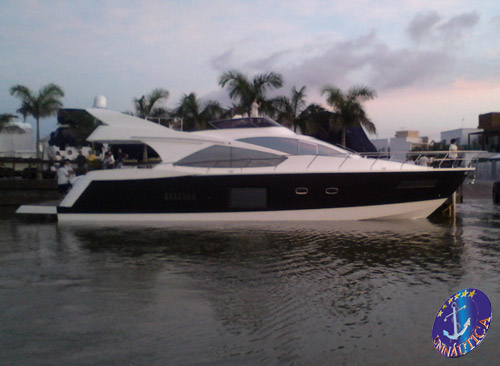 Unináutica - Compra e Venda de Lanchas / Barcos: Phantom 620 ...