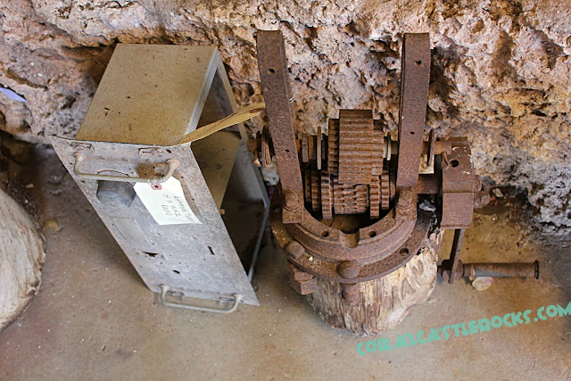 Weird Machines of Edward Leedskalnin - Bizarre tools at Coral Castle ...