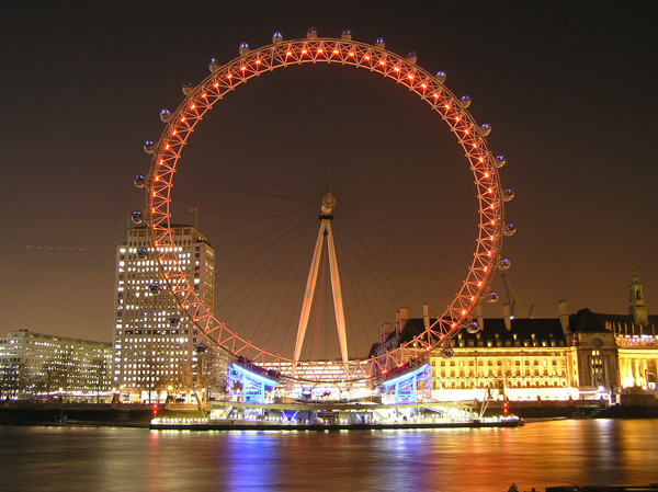 London Eye at Night | Golden Pics