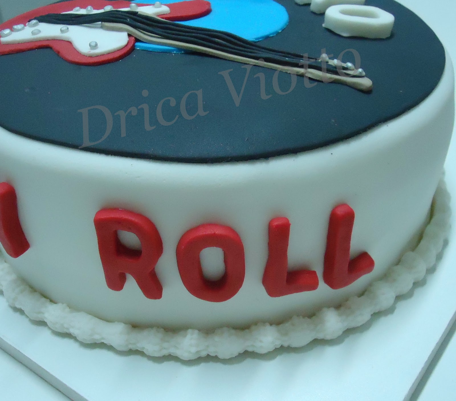 Bolo Rock'n Roll - Drica Viotto