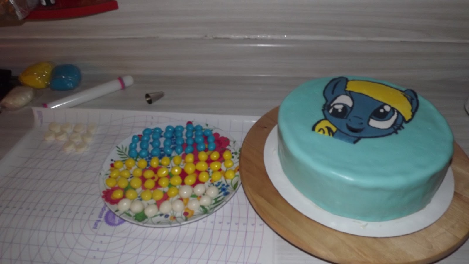 Mandy's cakes: My Little Pony Derpy Birthday cake